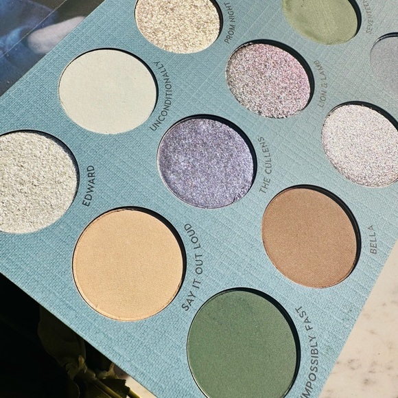 Colourpop | Makeup | New Colourpop Twilight Saga Eyeshadow Palette ...